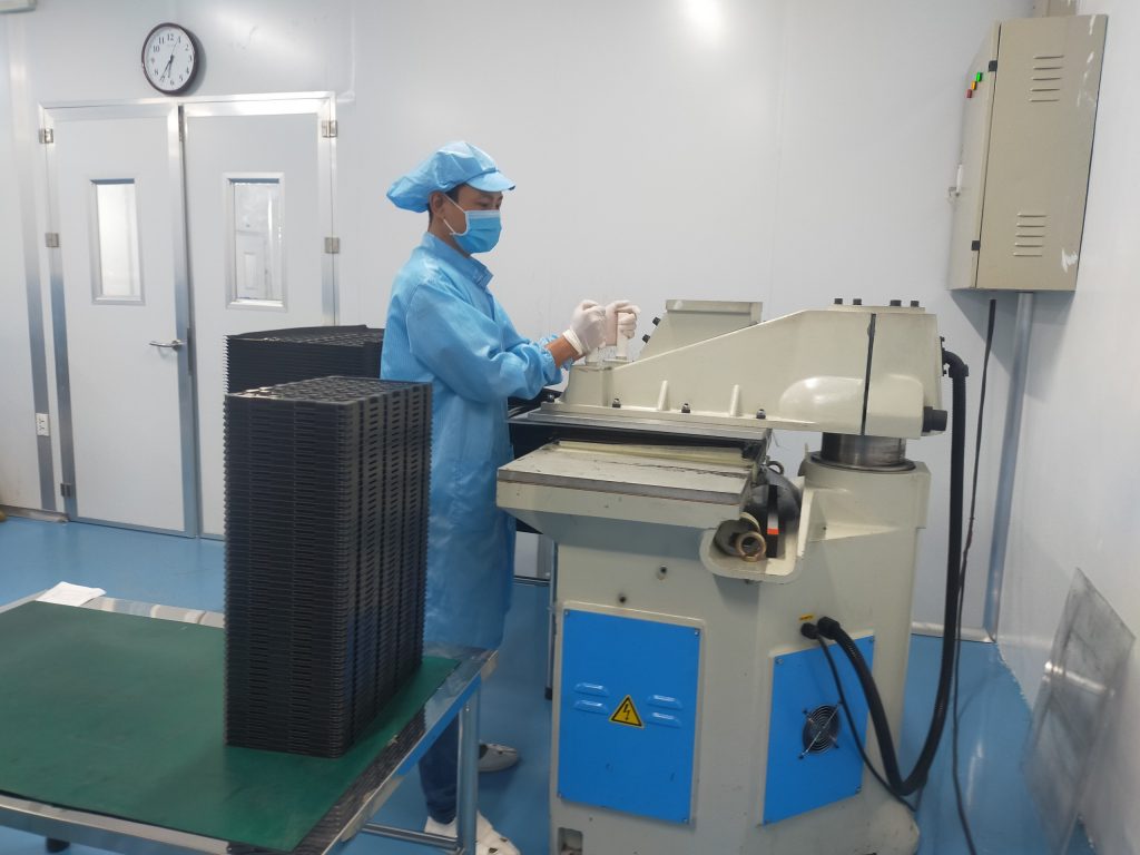 Cutting Machine - Công Ty Tnhh Optimus Packaging Việt Nam